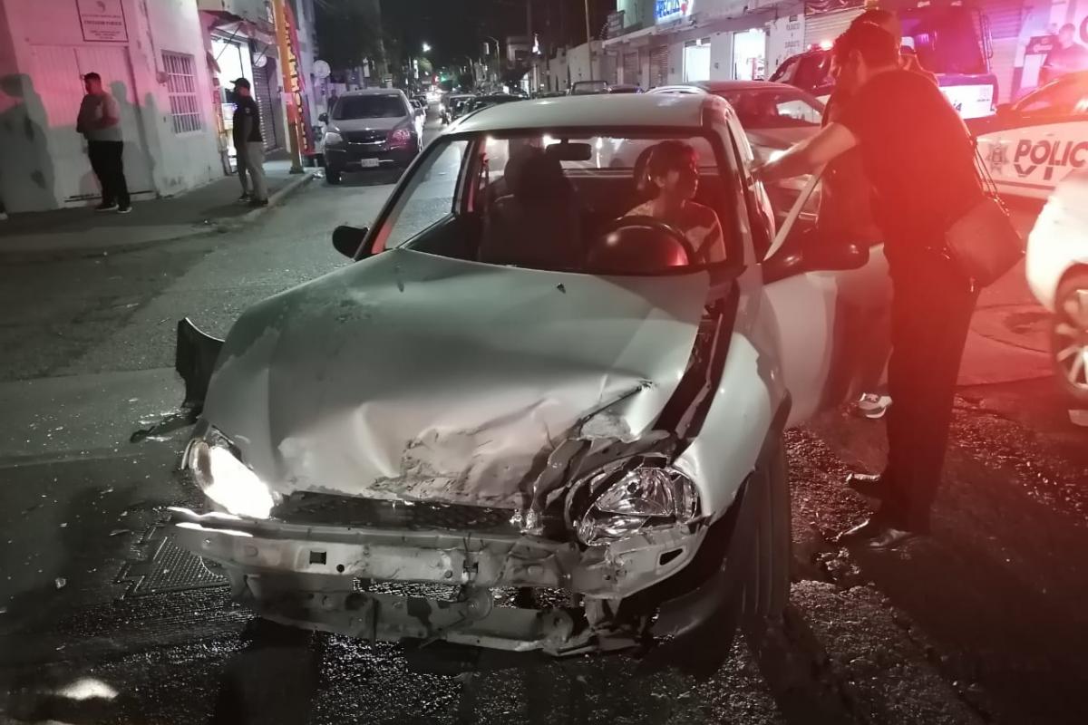 Borracho provocó aparatoso accidente entre tres autos | BI Noticias