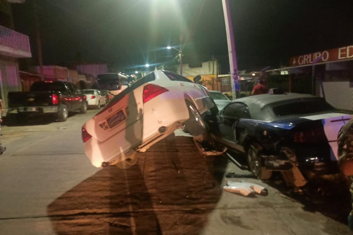 Borracho provoca accidente tras impactarse con varios vehículos ...