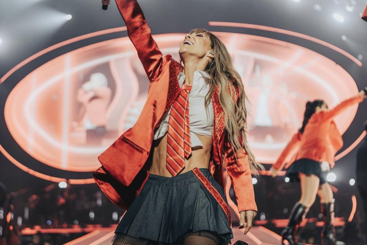 Anahí confirma su retiro de los escenarios al finalizar la gira de RBD ...
