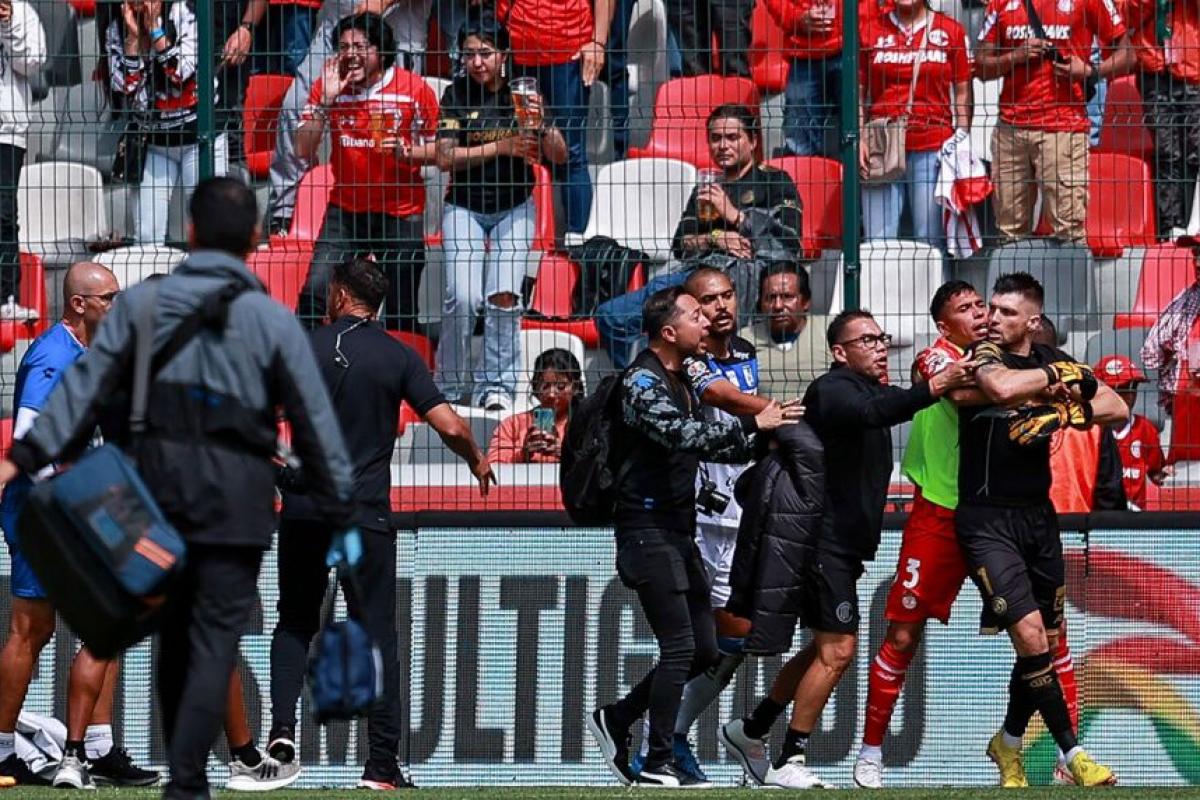 Ángel Sosa es suspendido tras altercado con Tiago Volpi | BI Noticias
