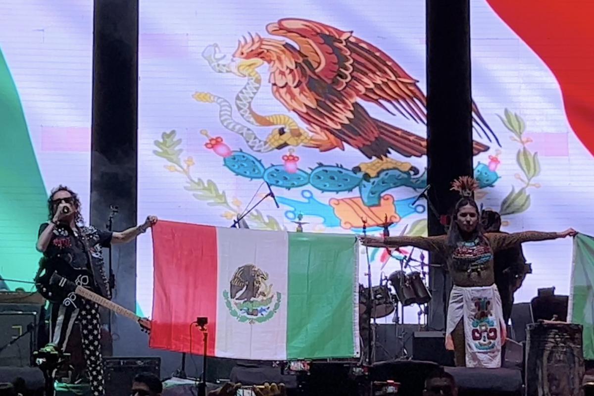 [VIDEOS] Alex Lora y El Tri presentan más de 2 horas de éxitos en ...