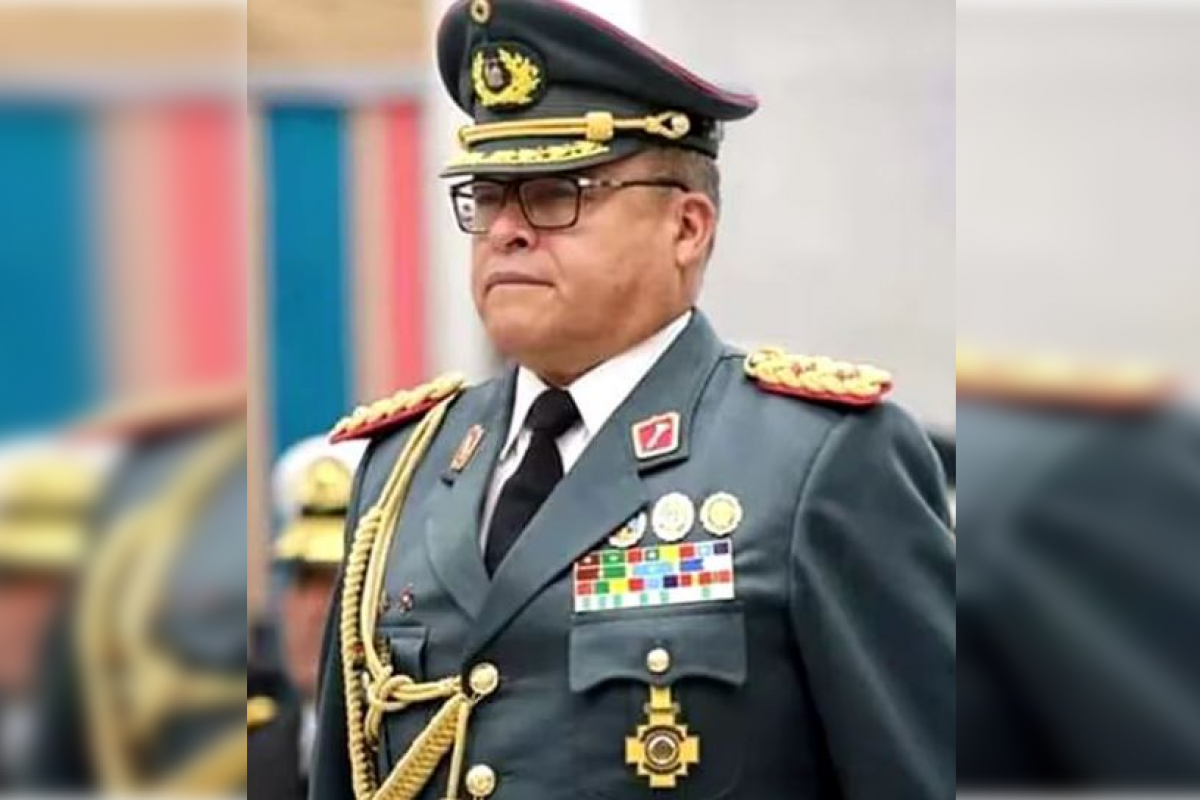 [VIDEO] Detienen al general Juan José Zúñiga, comandante destituido del ...