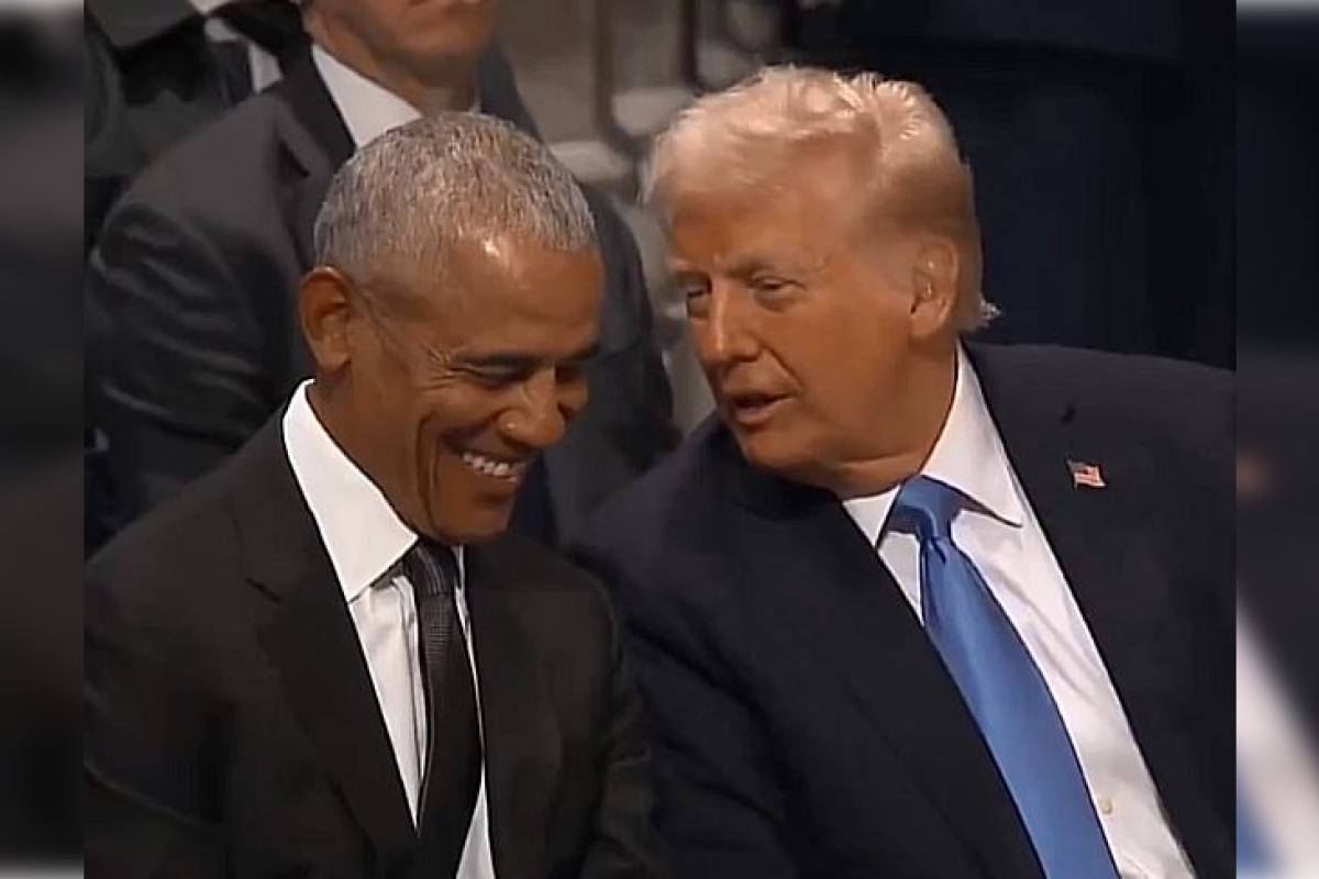 [VIDEO] Donald Trump y Barack Obama sorprenden al conversar en el ...