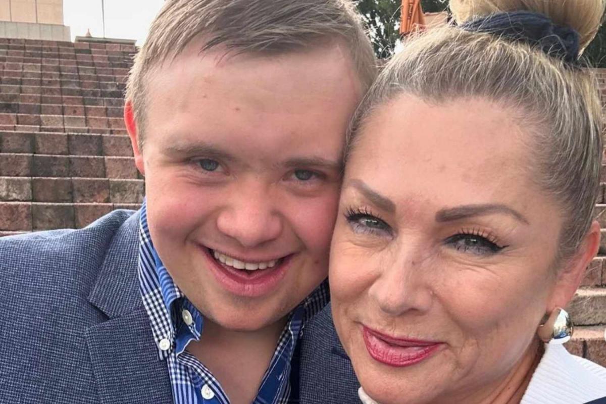 Leticia Calderón responde a las críticas por llevar a su hijo a un ...